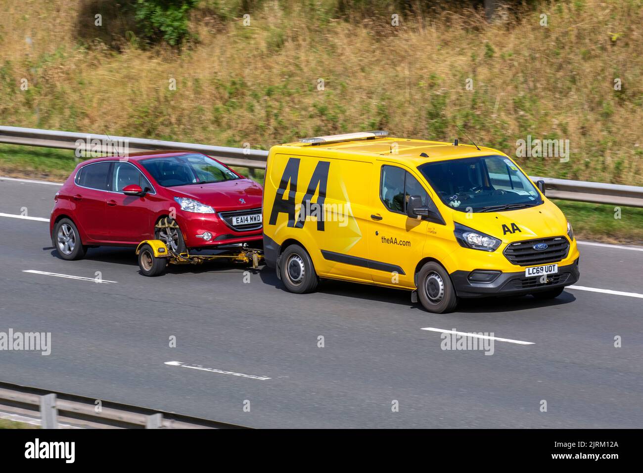 Aa recovery vehicle towing car hi-res stock photography and images - Alamy
