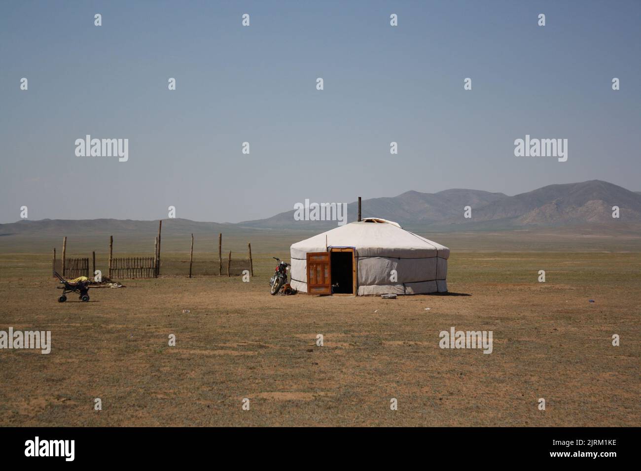 Nomadic life in mongolia hi-res stock photography and images - Alamy