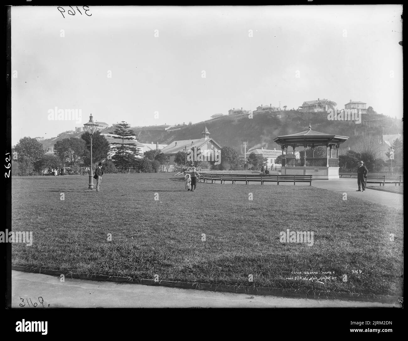 Clive Square, Napier, circa 1905, Dunedin, by Muir & Moodie Stock Photo ...