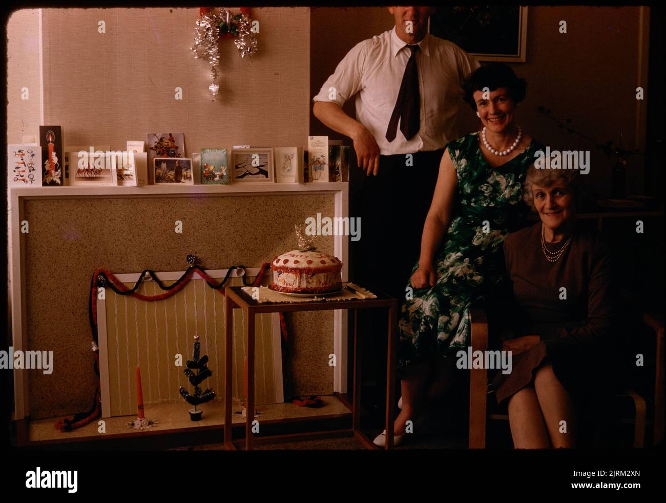 Nancy and royce noble at petone maud adkin hi-res stock photography and ...