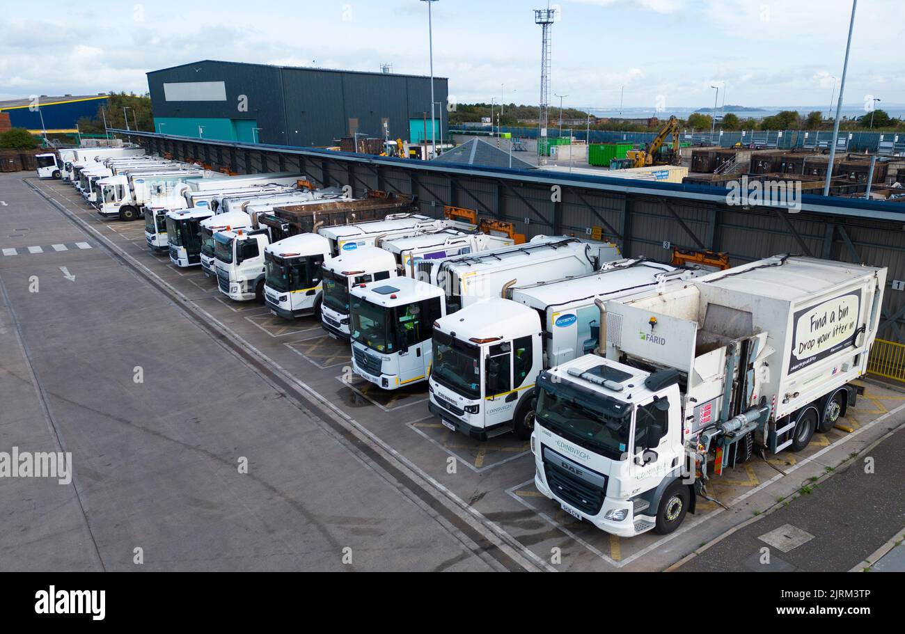 Lorries trucks hi-res stock photography and images - Alamy