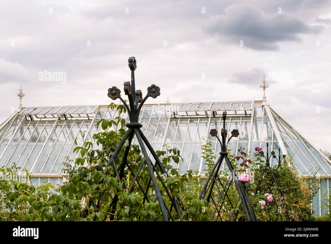 The elegant Victorian greenhouses at Eythrope Gardens on the Waddesdon ...