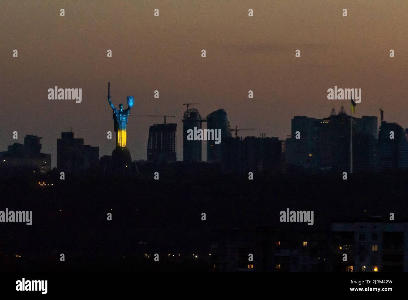 Non Exclusive: KYIV, UKRAINE - AUGUST 24, 2022 - The blue and yellow ...