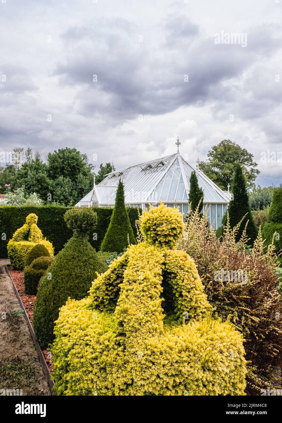 The topiary hedges at Eythrope Gardens on the Waddesdon Manor estate ...