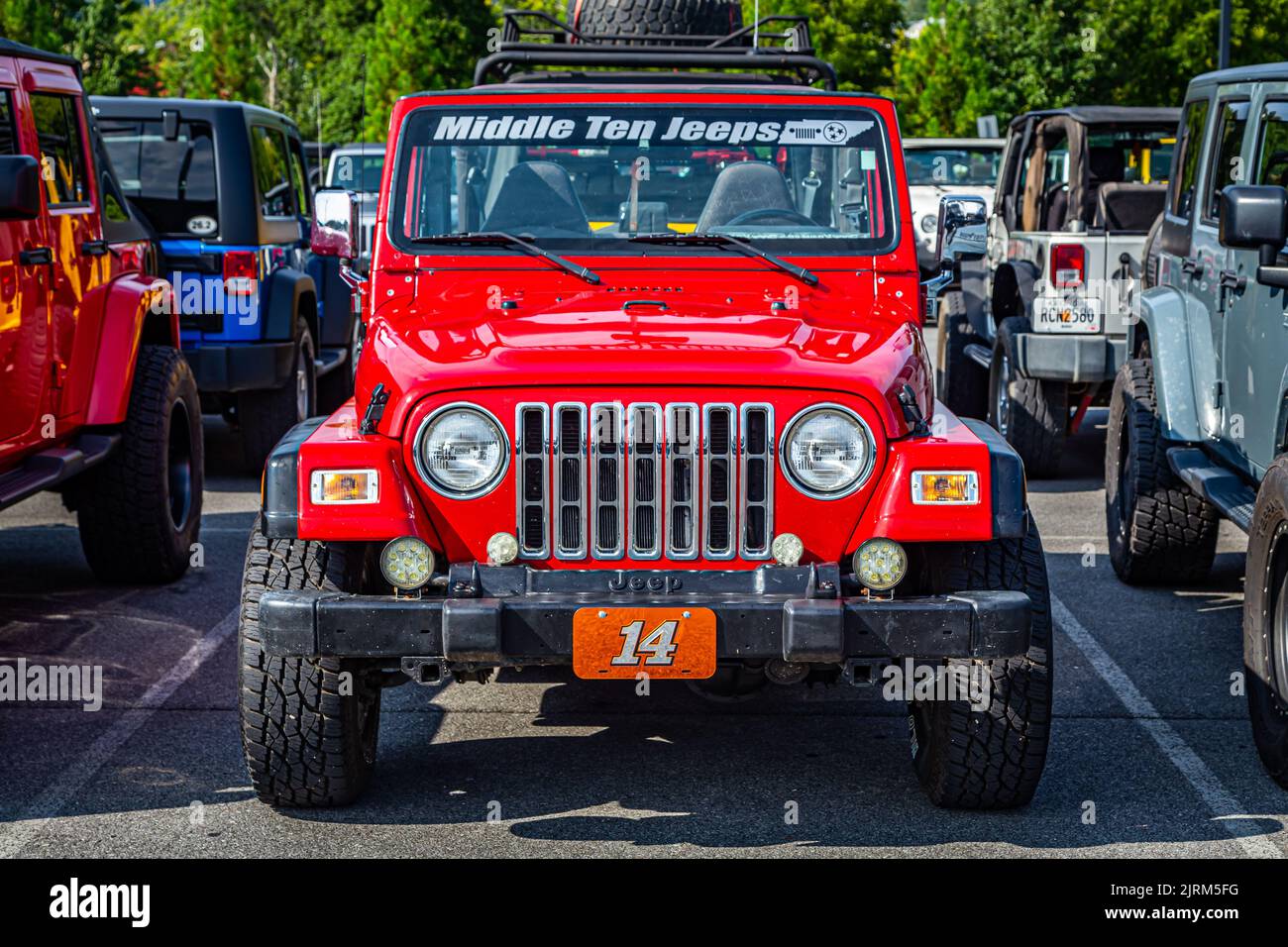 Jeep wrangler tj hi-res stock photography and images - Alamy