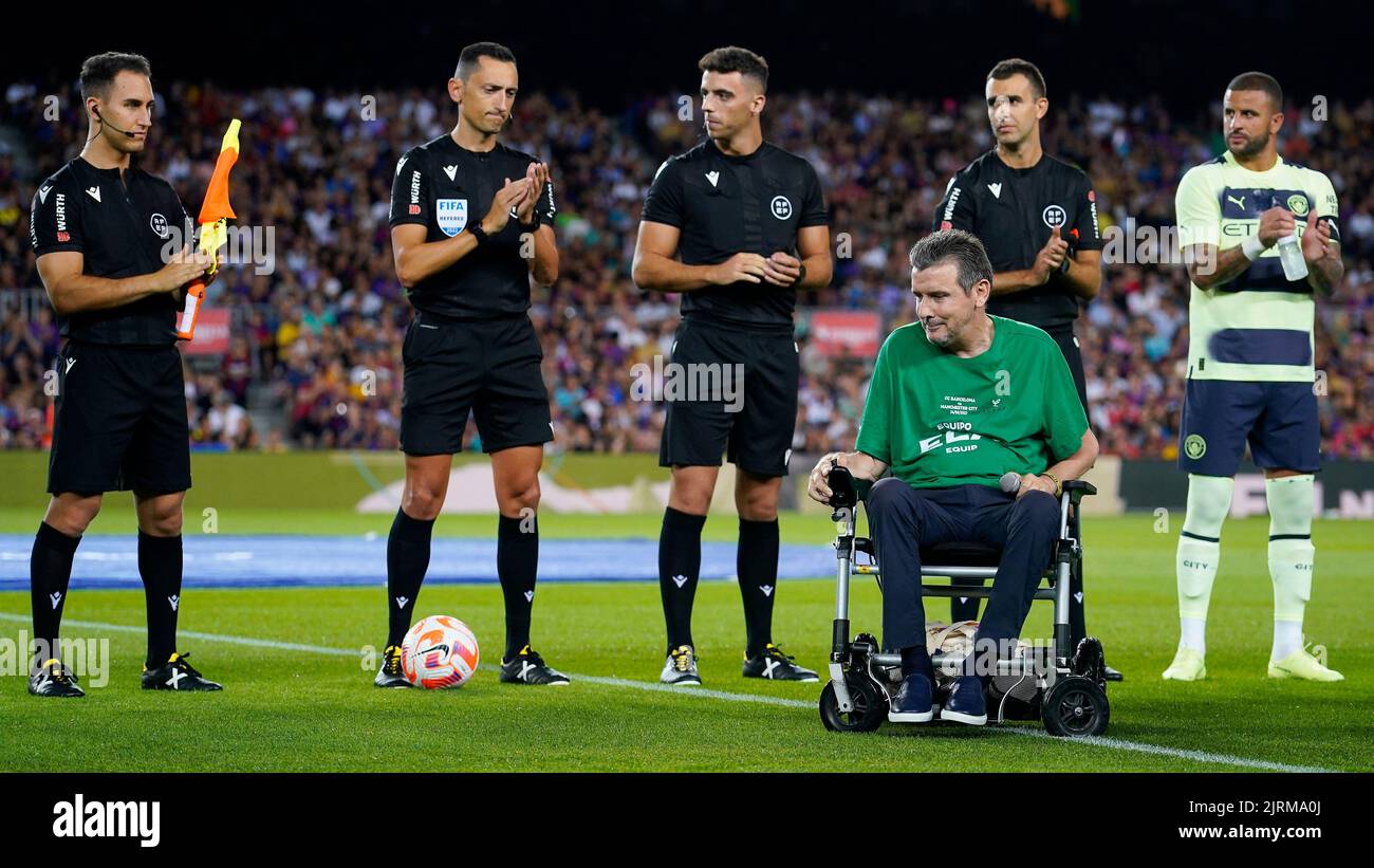 The ex player Juan Carlos Unzue before the kick off during the friendly ...