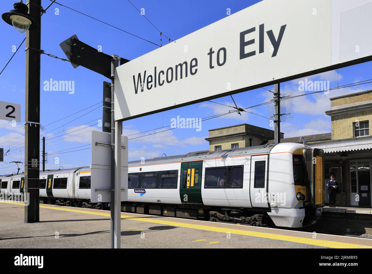Great Northern Train at Ely station, Ely city, Cambridgeshire, England ...