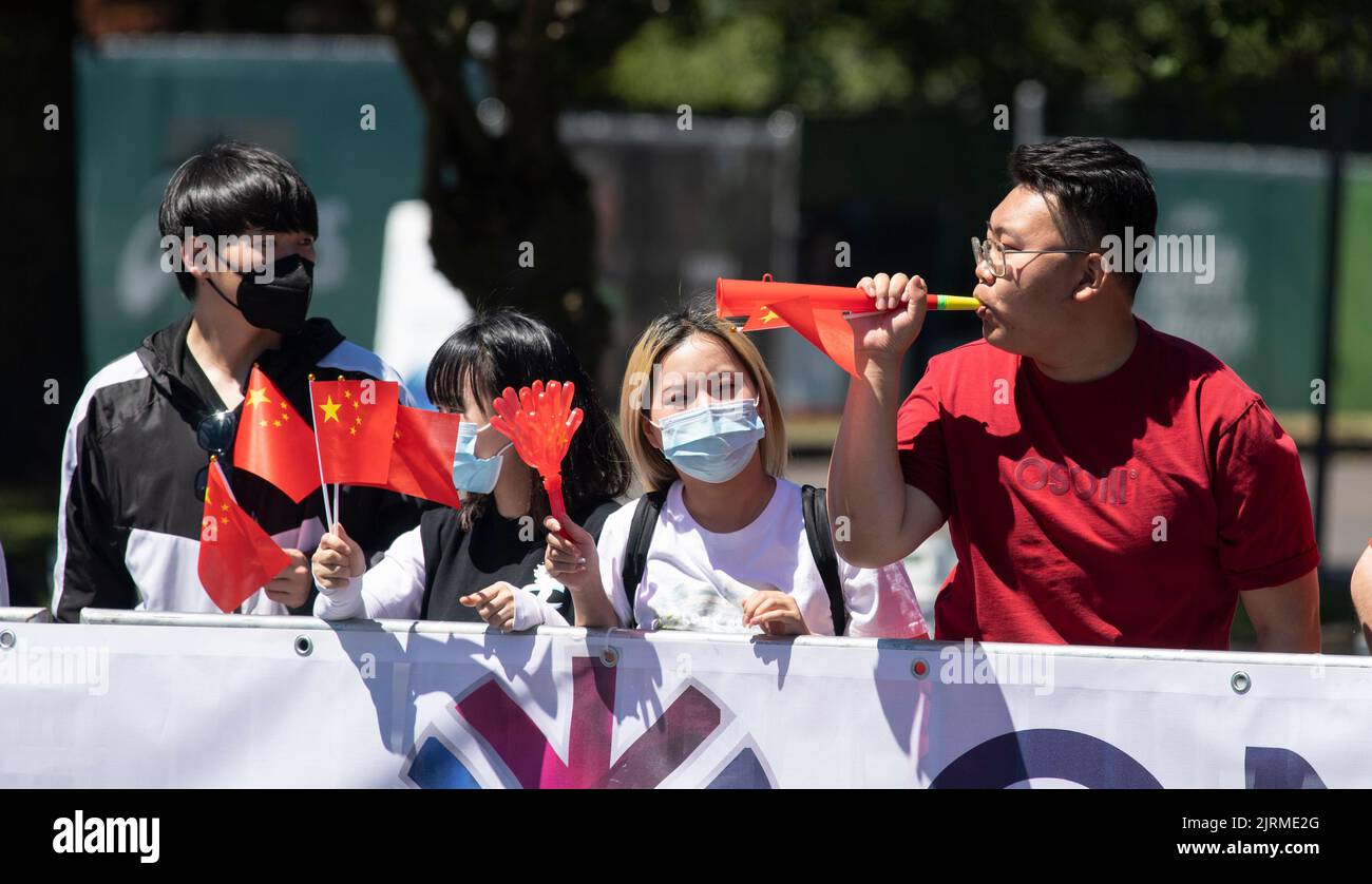 Chinese Fans supporting their athletes at the women’s 20k walk at the ...