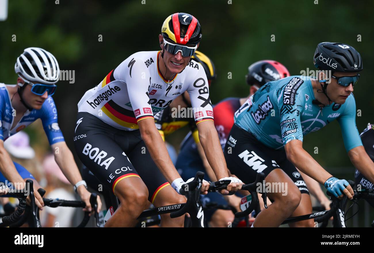 25 August 2022, Thuringia, Weimar/Meiningen: Cycling: Tour of Germany ...