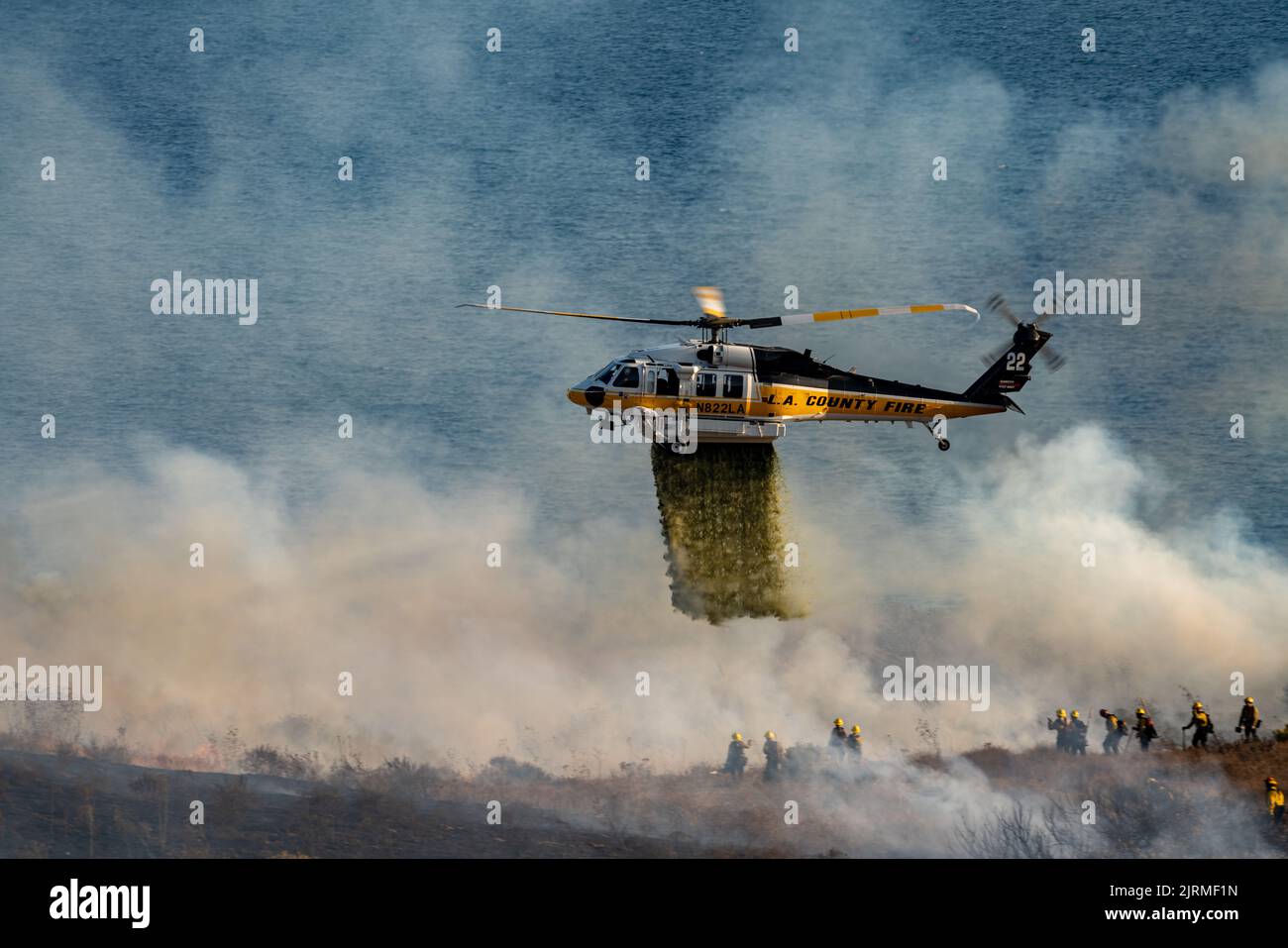 Fire fighters forest fire hi-res stock photography and images - Alamy
