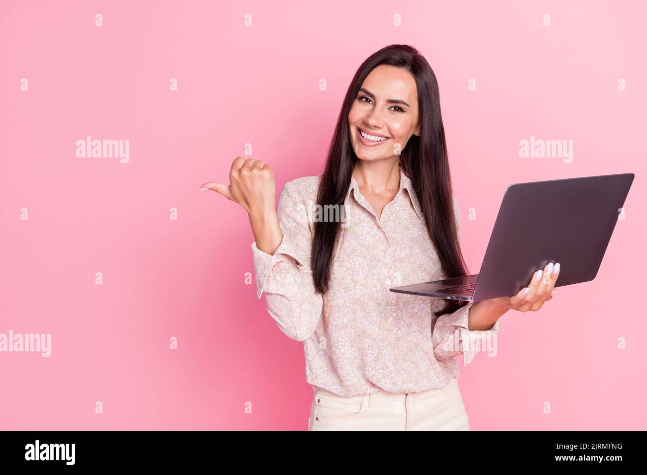 Photo of young smiling nice woman programmer expert hold laptop ...
