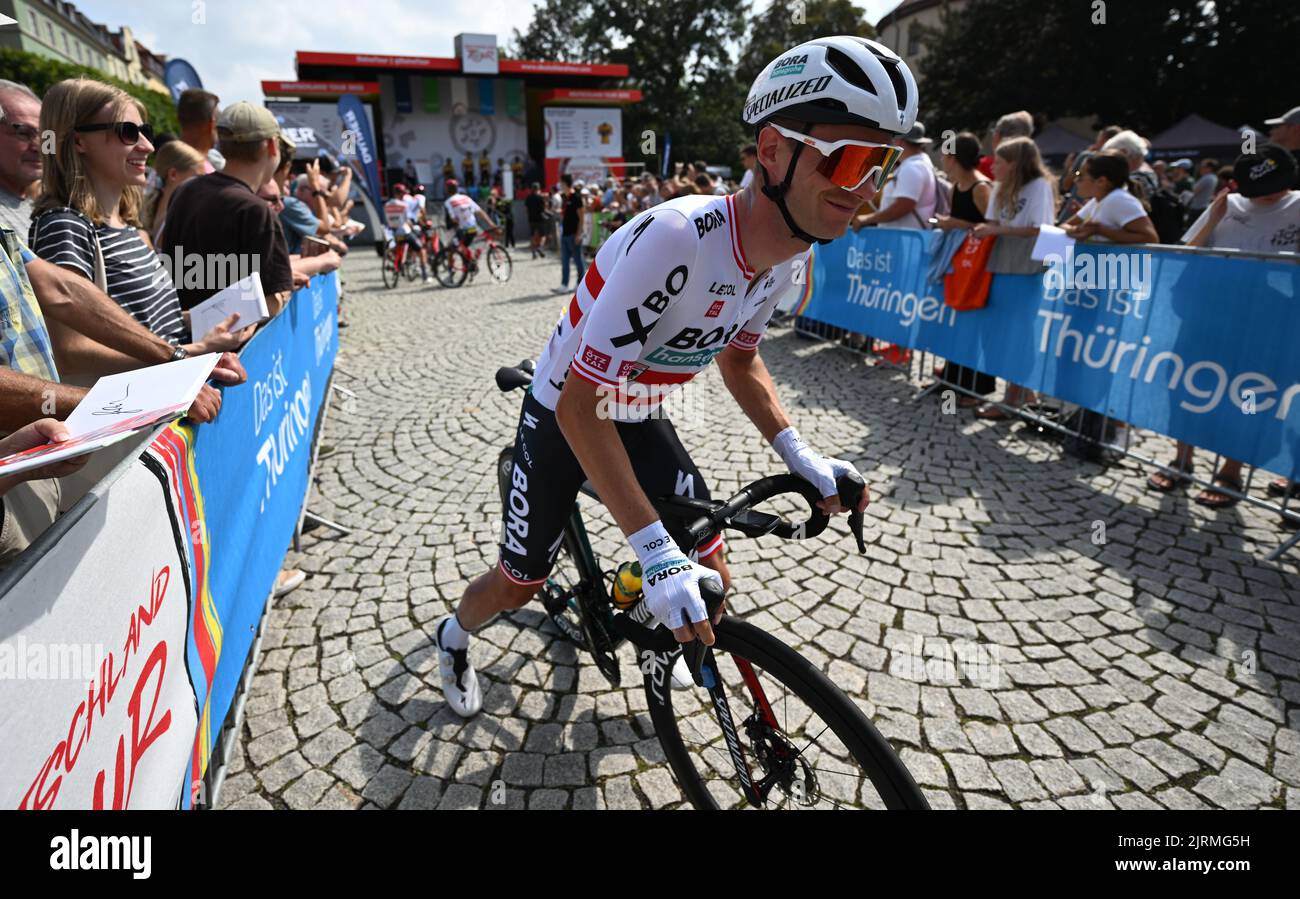 25 August 2022, Thuringia, Weimar/Meiningen: Cycling: Tour of Germany ...