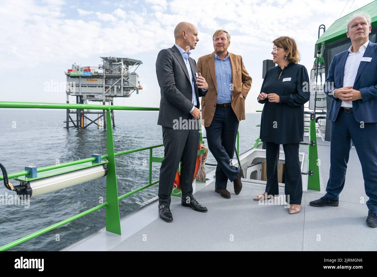 2022-08-25 10:49:12 SCHEVENINGEN - King Willem-Alexander aboard the ...