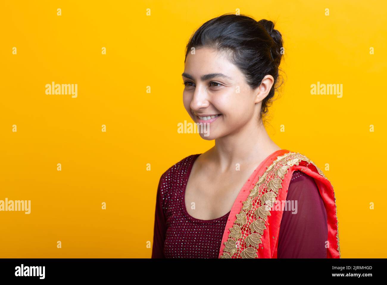 Hindu race hi-res stock photography and images - Alamy