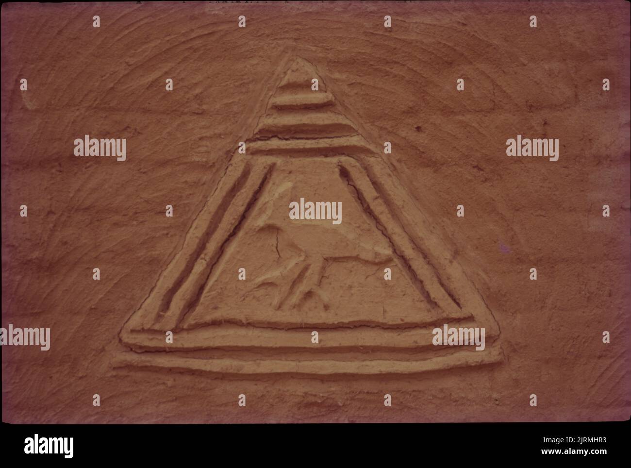 Traditional designs on the walls of Mud House in India Stock Photo - Alamy