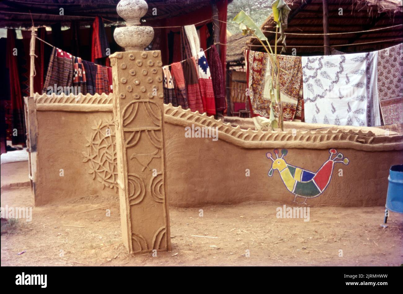 Designs, Painting on the walls of rural house in India Stock Photo - Alamy