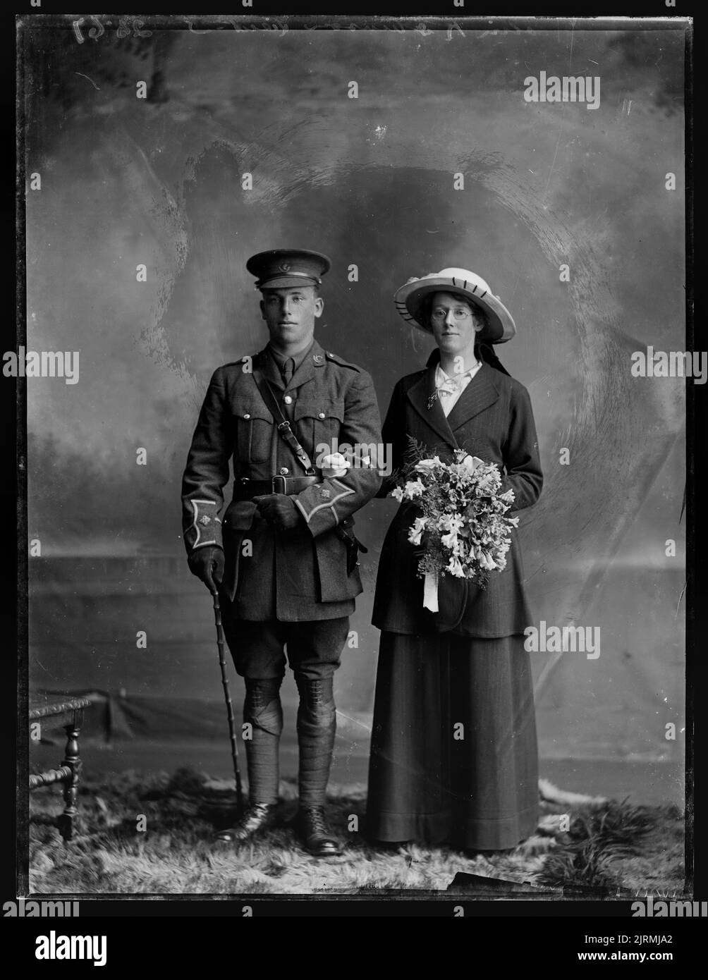 Wedding portrait of Edmund Colin Nigel Robinson and Mary Read Stock ...
