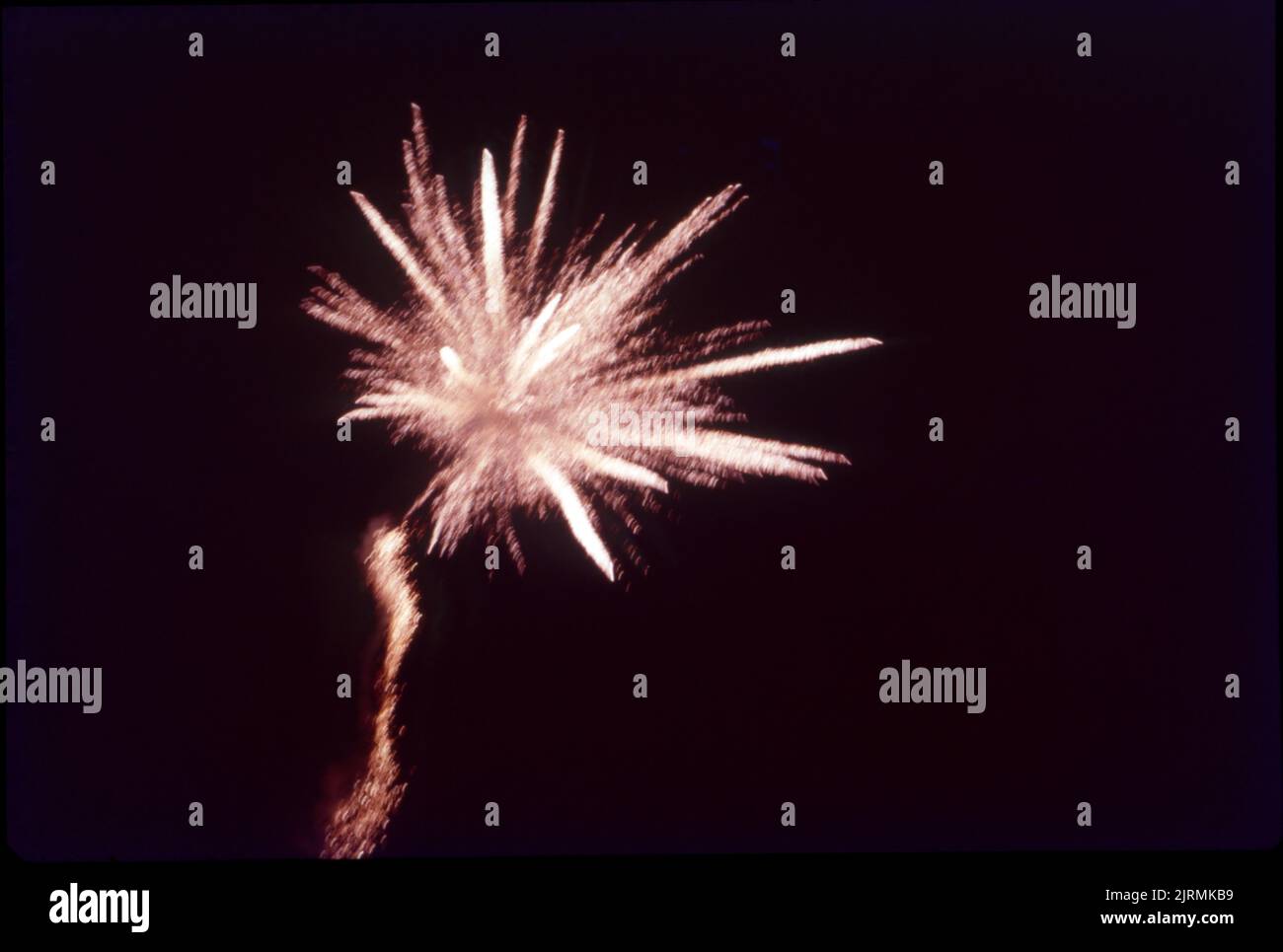 Crackers - Incendiaries, for Celebration & Festivals, Display of Fire ...