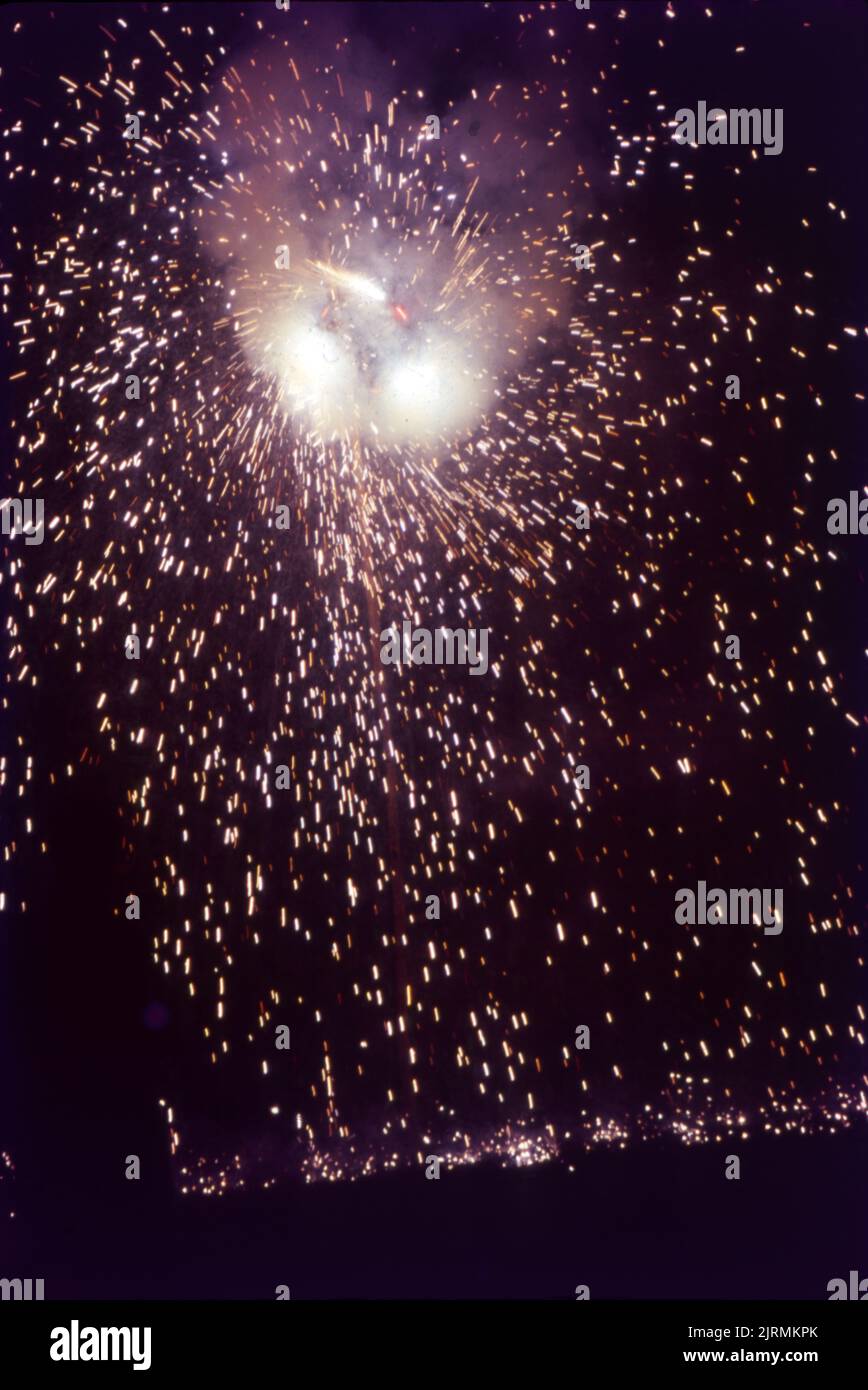 Crackers - Incendiaries, for Celebration & Festivals, Display of Fire ...