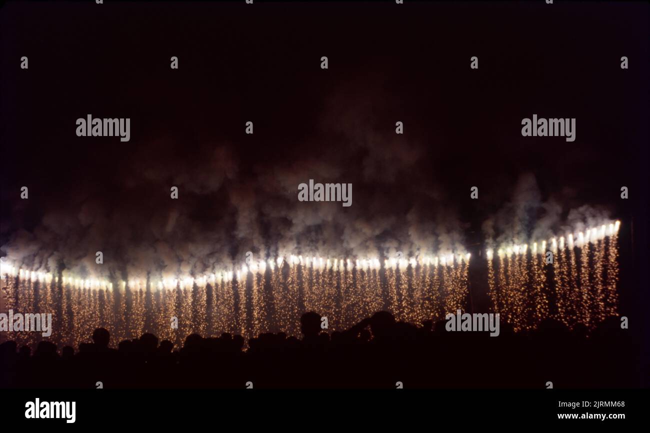 Crackers - Incendiaries, for Celebration & Festivals, Display of Fire ...