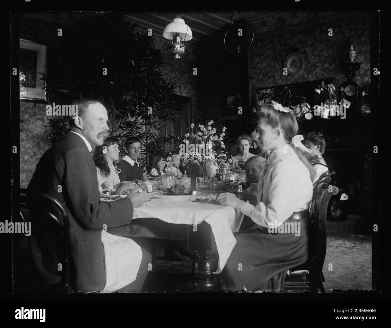 Xmas dinner Black and White Stock Photos & Images - Alamy