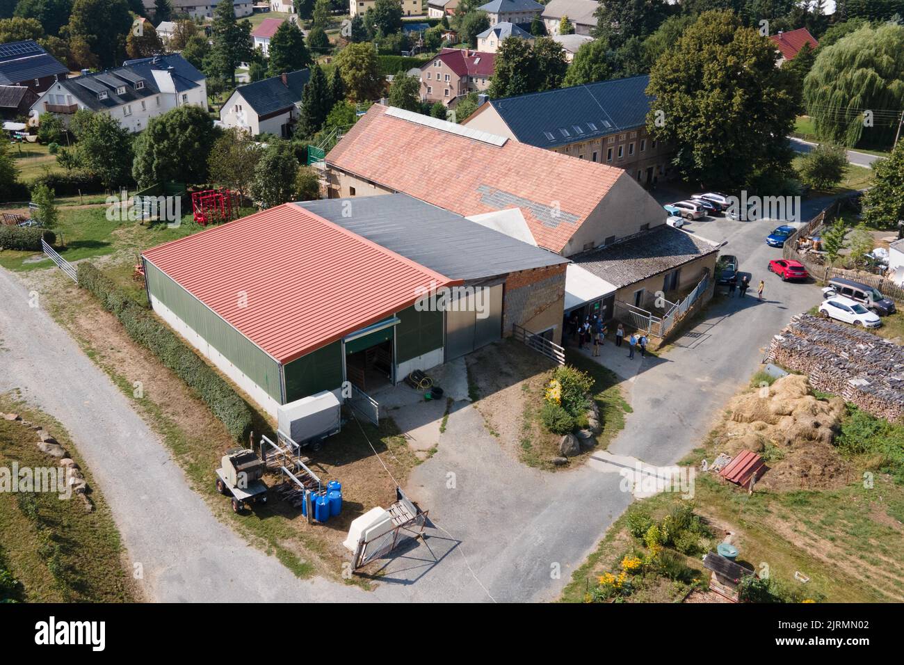 Stolpen, Germany. 25th Aug, 2022. The goat barn (l) at the Lauterbach ...