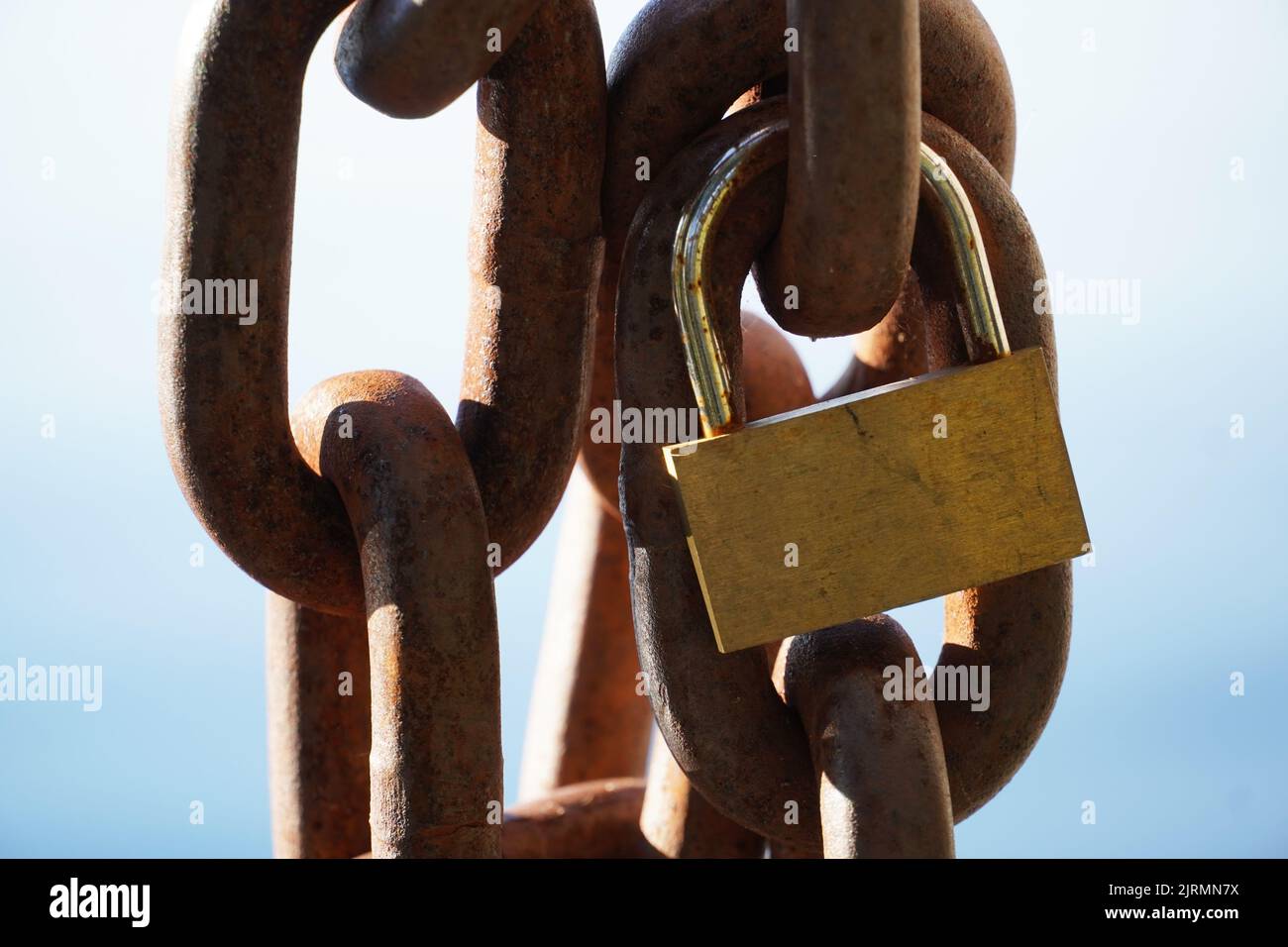 Steel chain padlock isolated hi-res stock photography and images - Alamy