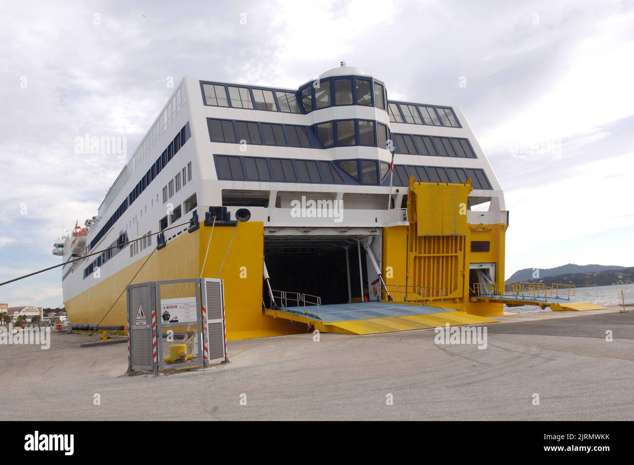 Empty ferry ship open hi-res stock photography and images - Alamy