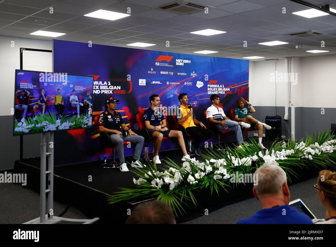 (L to R): Sergio Perez (MEX) Red Bull Racing; Nicholas Latifi (CDN ...