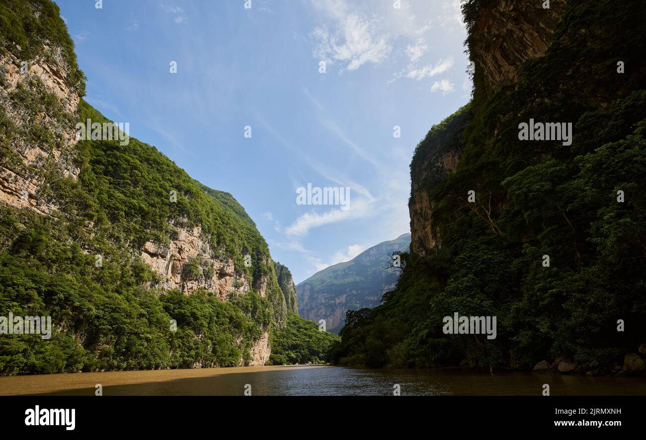 A natural view of the Sumidero Canyon and river in Chiapas, Mexico ...