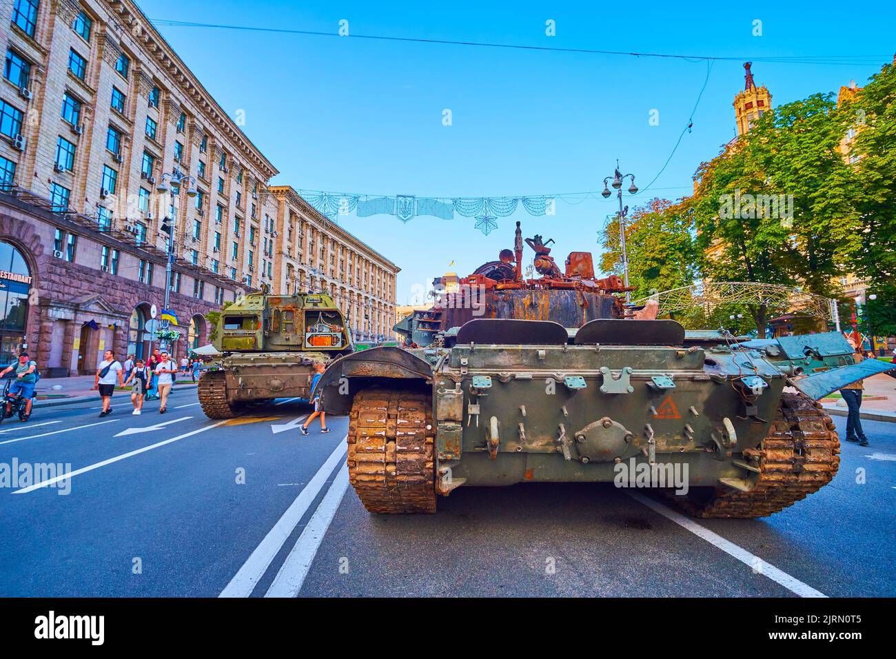Column russian tanks kyiv hi-res stock photography and images - Alamy