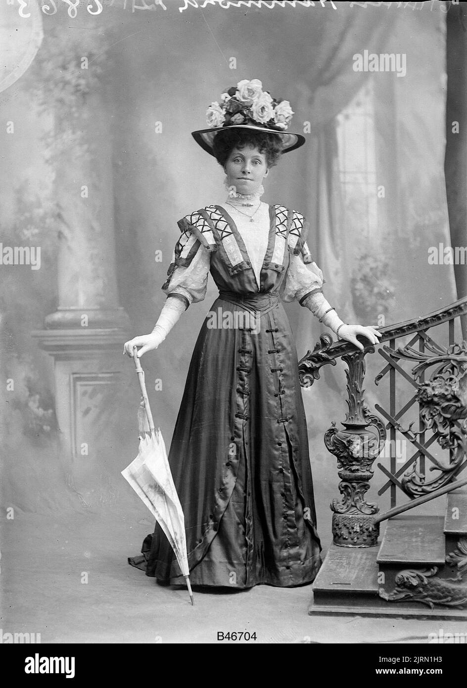 Miss Hammond 12, circa 1920, Wellington, by Berry & Co Stock Photo - Alamy