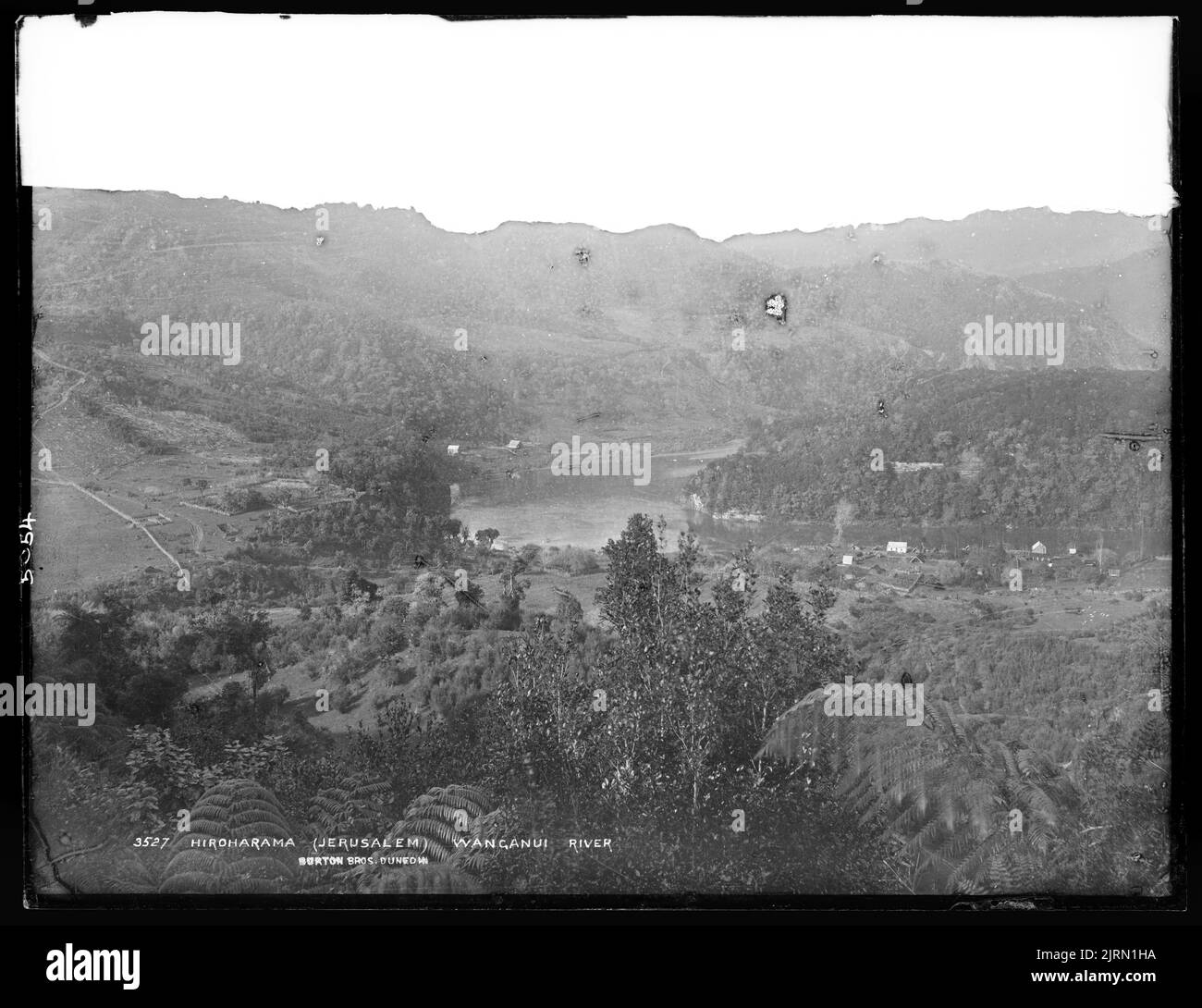 Hiroharama (Jerusalem) Wanganui River, New Zealand, by Burton Brothers ...