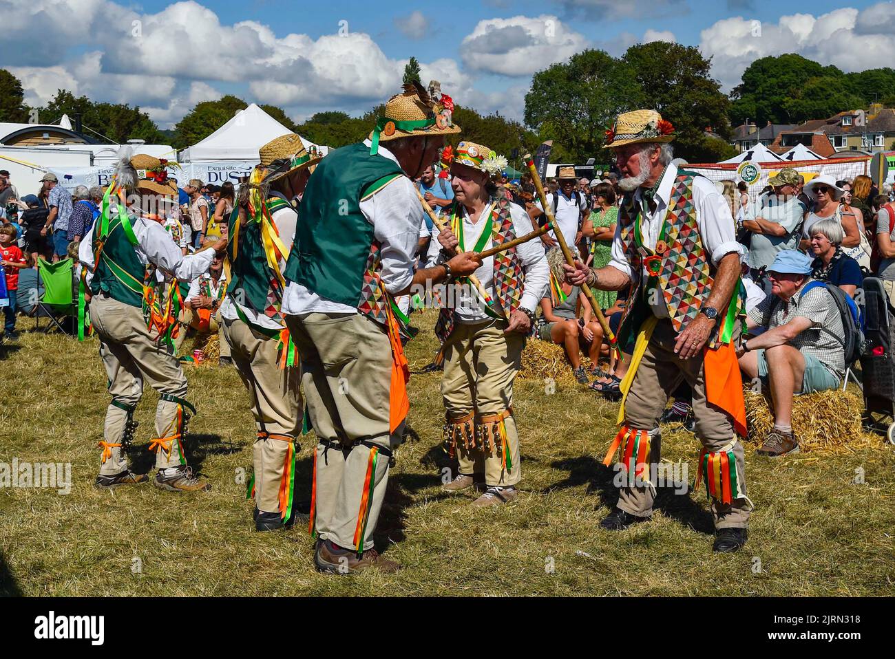 Bridport, Dorset, UK. 25th August 2022. Wyld Morris performing at the ...