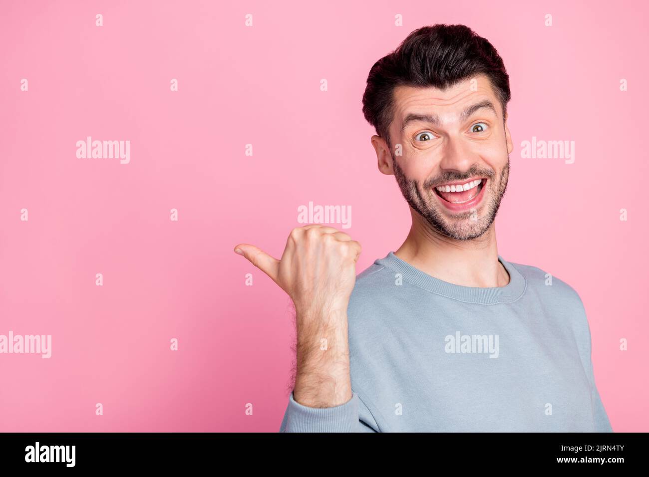 Profile photo of astonished cheerful man beaming smile direct thumb ...
