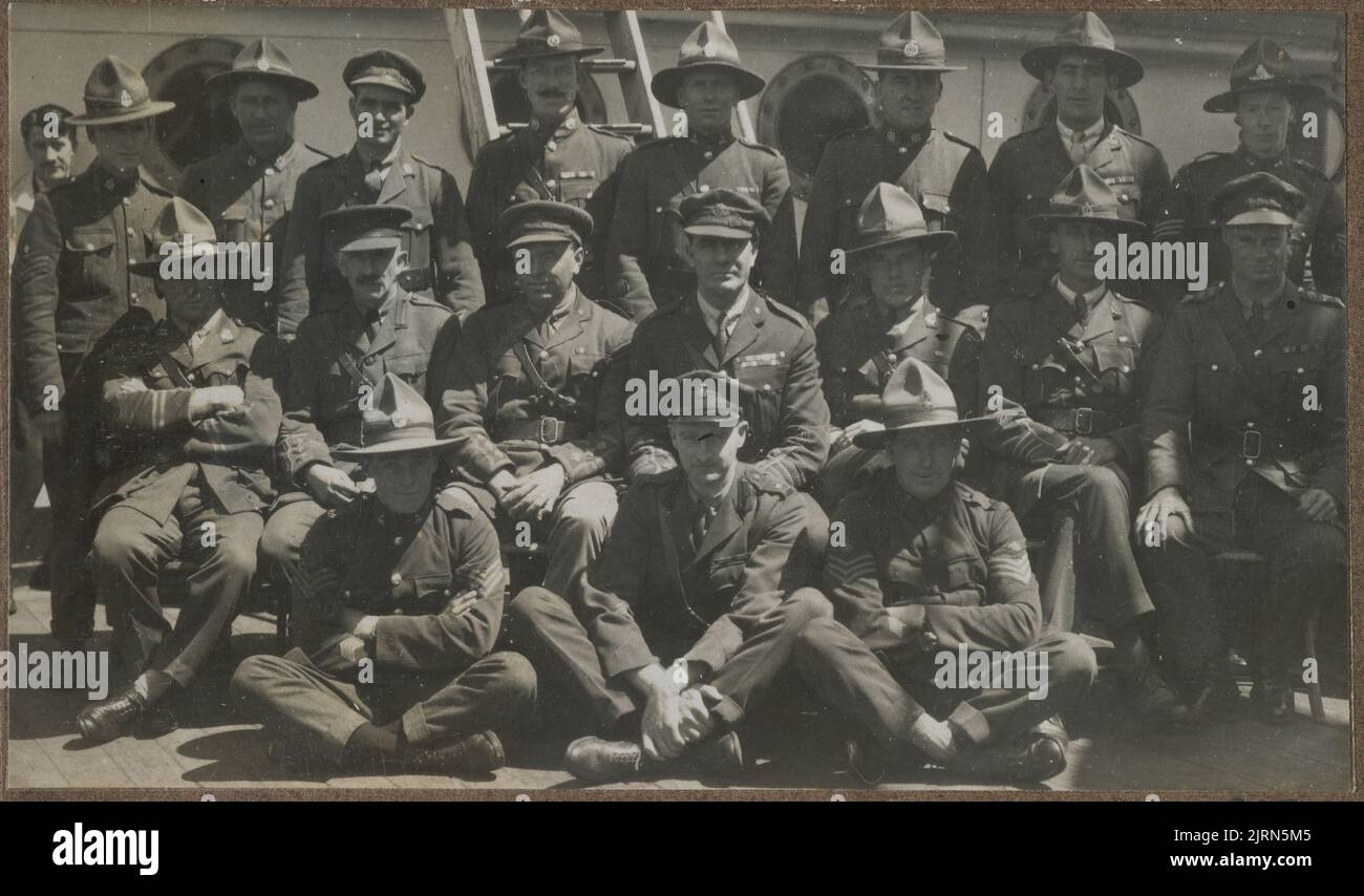 Untitled [group of New Zealand soldiers and officers on board a ship ...