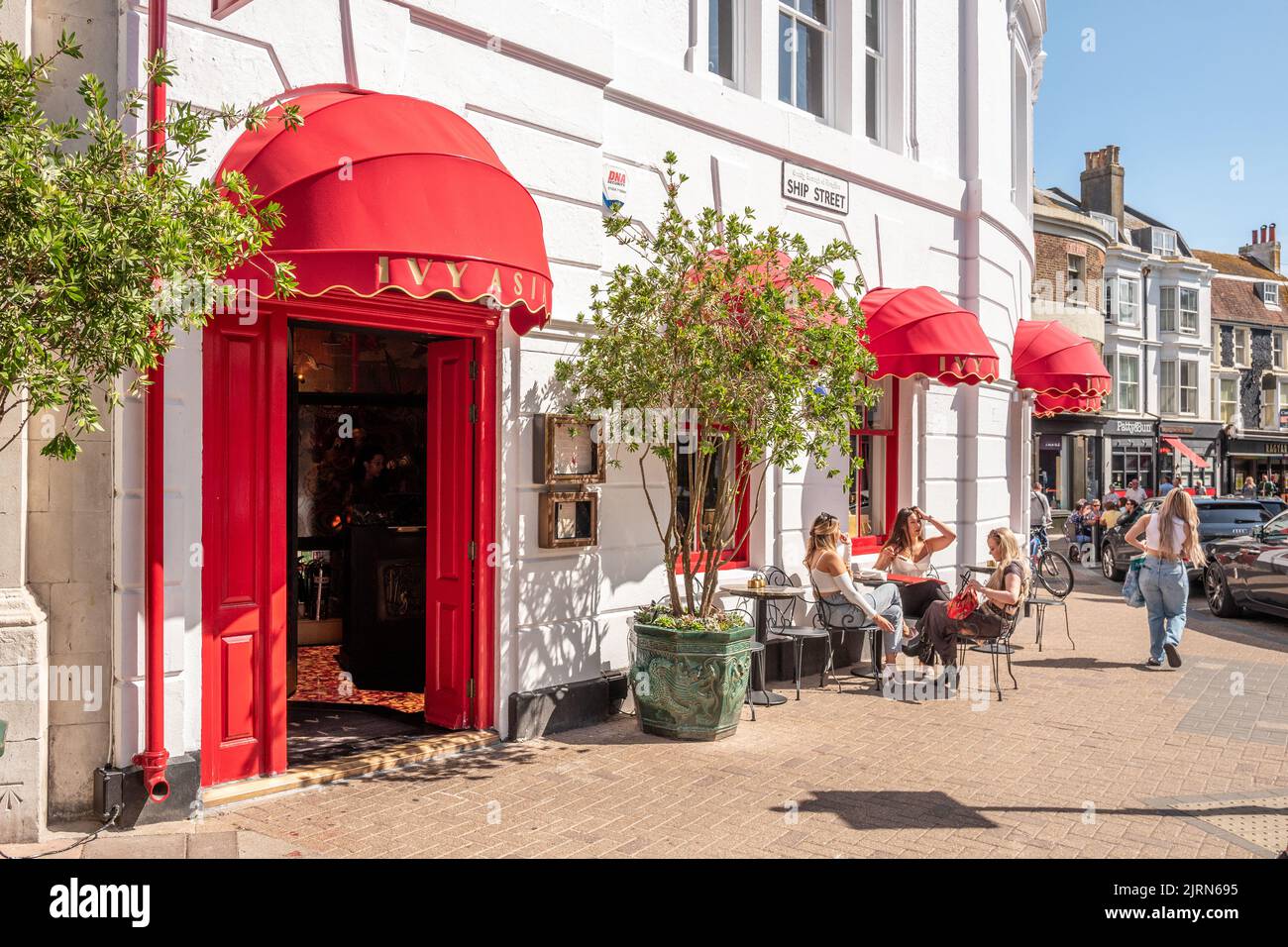 Brighton, August 20th 2022: The Ivy restaurant in Brighton Stock Photo ...