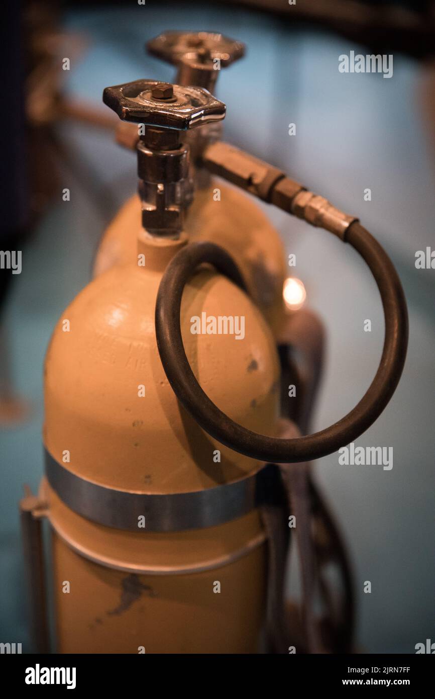 Industrial gas bottle hi-res stock photography and images - Alamy