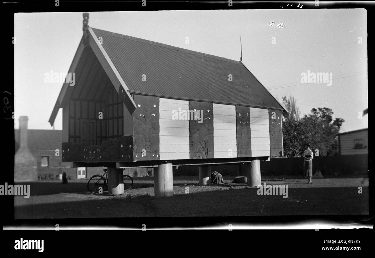 Maori new zealand pataka Black and White Stock Photos & Images - Alamy