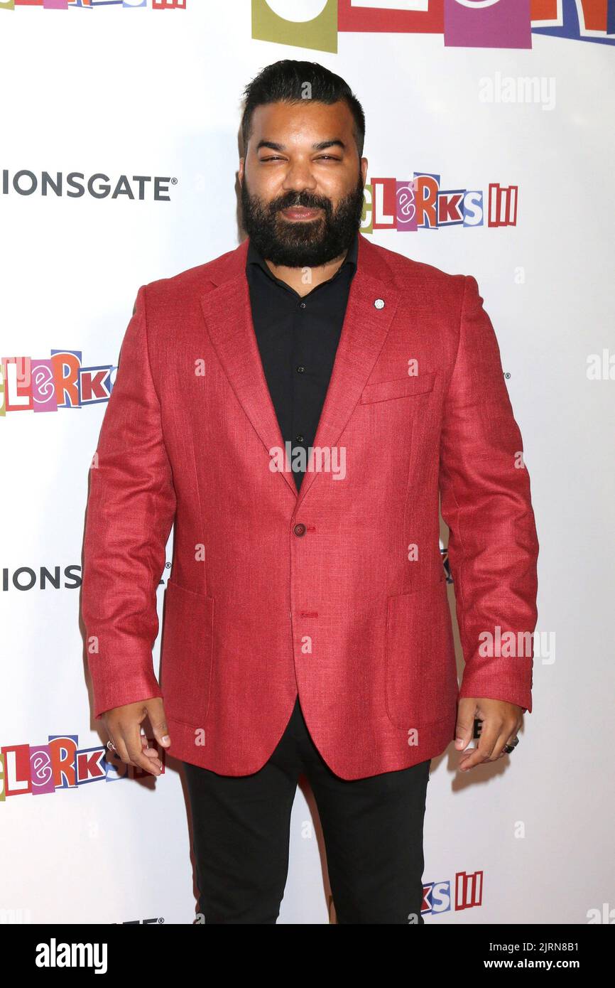 Los Angeles, CA. 24th Aug, 2022. Adrian Dev at arrivals for CLERKS III ...