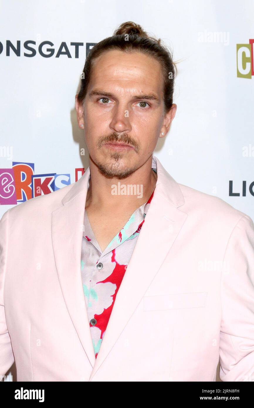 Los Angeles, CA. 24th Aug, 2022. Jason Mewes at arrivals for CLERKS III Premiere, TCL Chinese ...