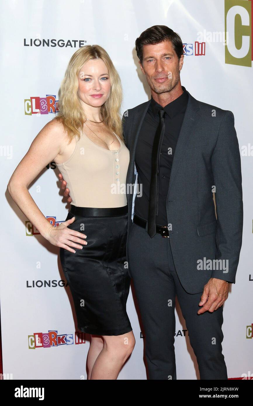 Los Angeles, CA. 24th Aug, 2022. Jessica Morris, Rib Hillis at arrivals for CLERKS III Premiere ...