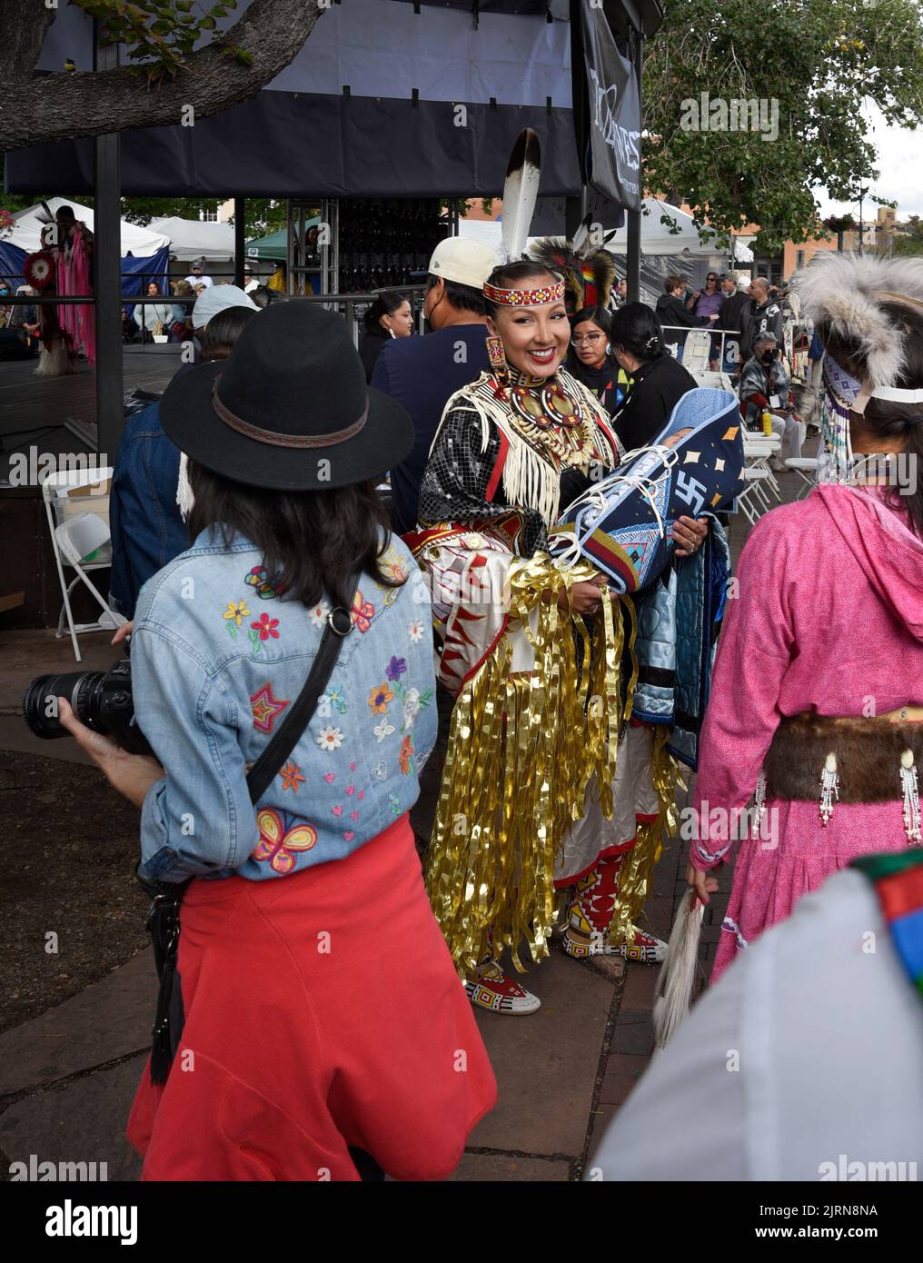 Mandan tribe hi-res stock photography and images - Alamy