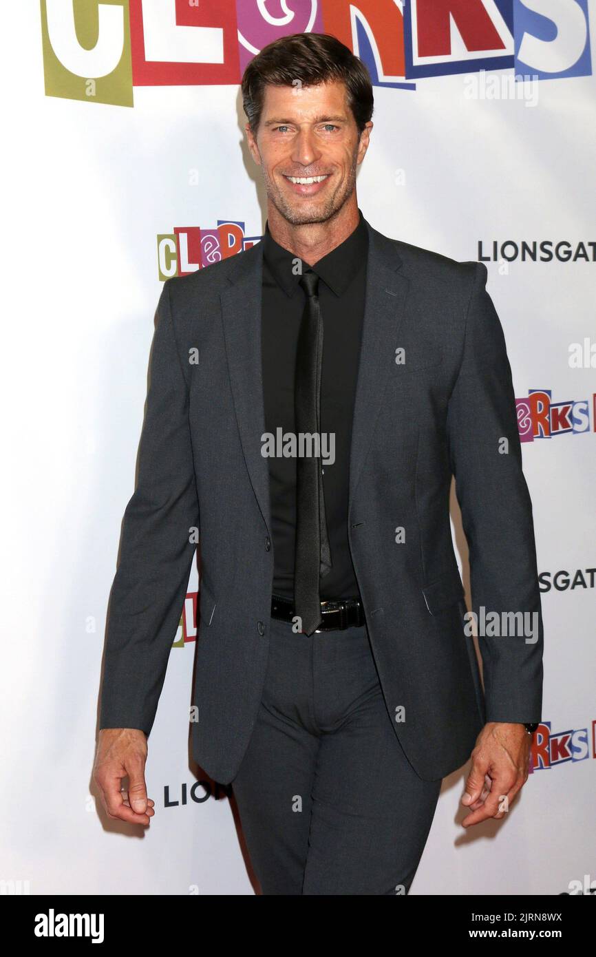 Los Angeles, CA. 24th Aug, 2022. Rib Hillis at arrivals for CLERKS III Premiere, TCL Chinese ...