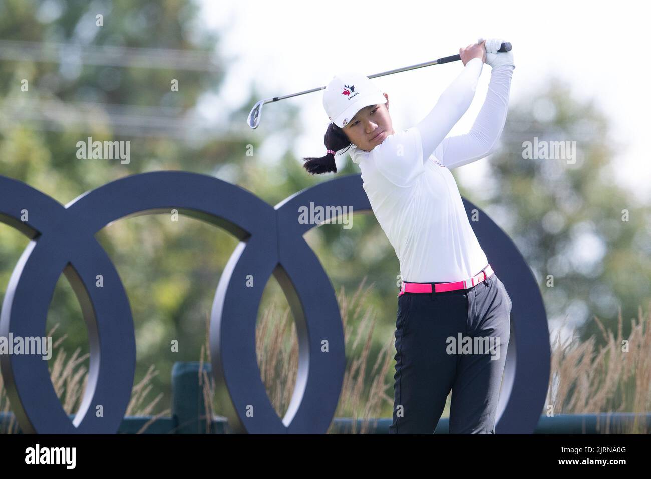 August 25, 2022: Lucy Lin tees off at the 13th hole in the opening ...