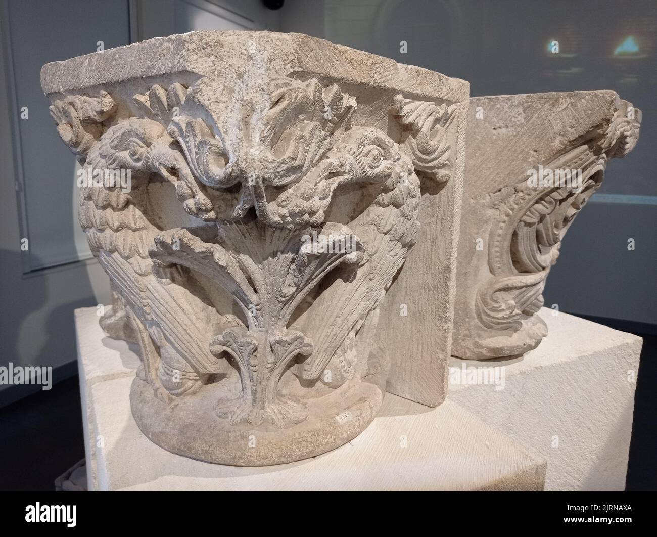 Sculpture en pierre ancienne , France Stock Photo - Alamy