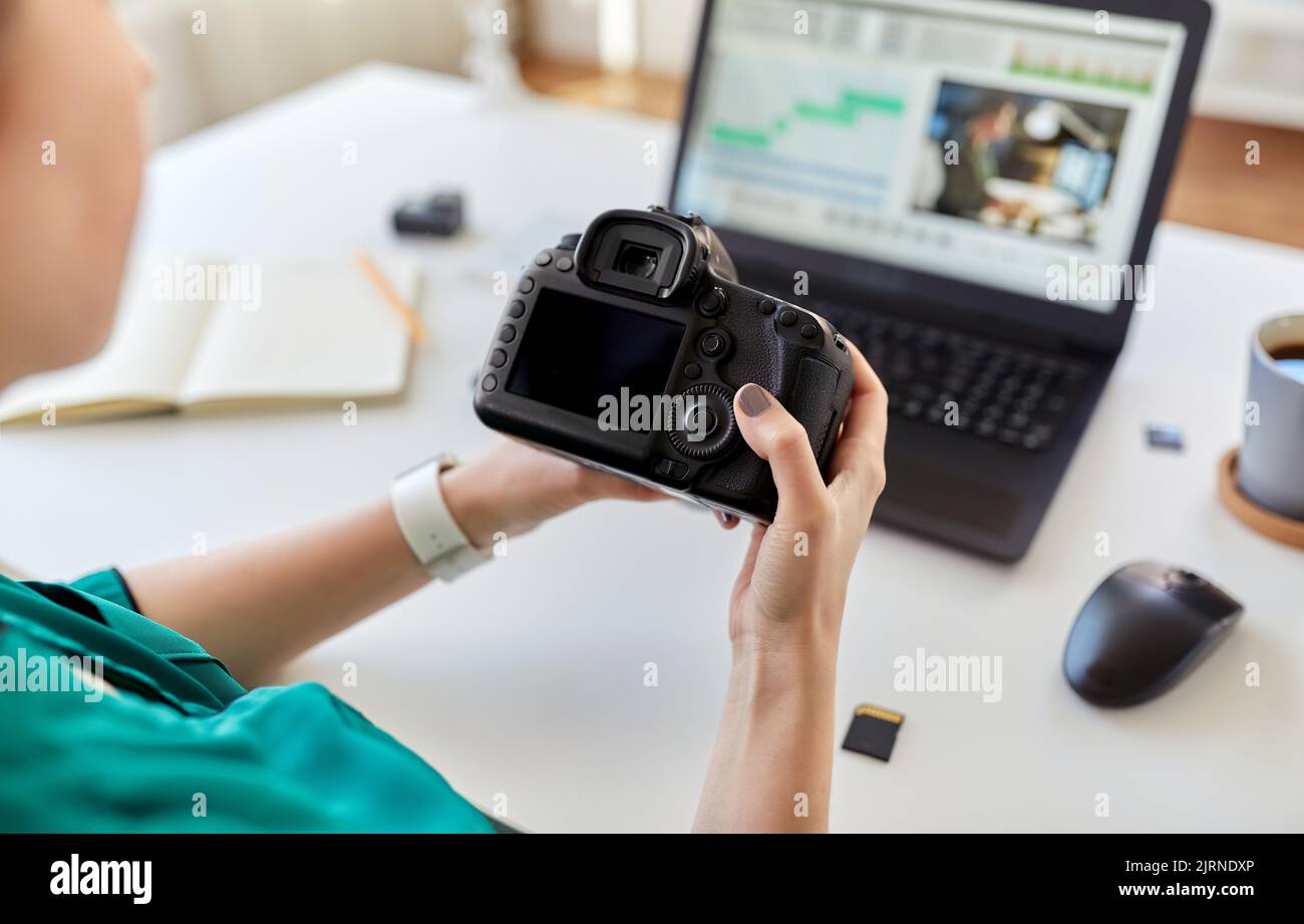 Video editor hi-res stock photography and images - Alamy