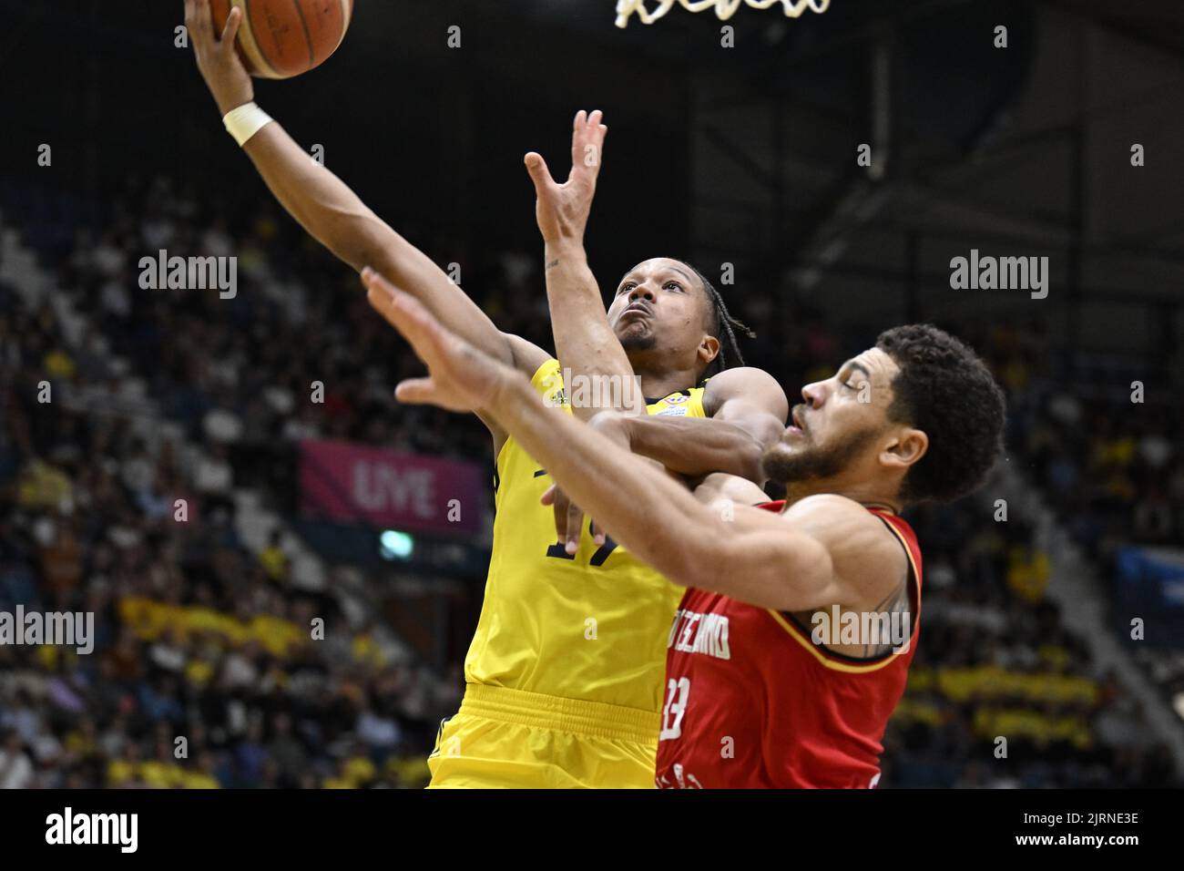 Sweden's Melwin Pantzar och Germany's Gavin Schilling during the FIBA ...