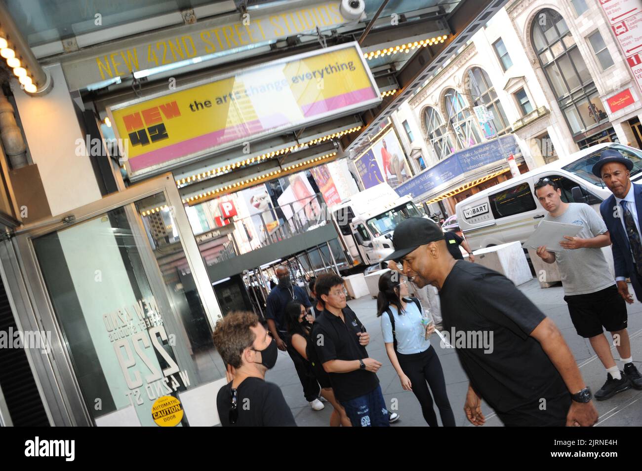 Denzel Washington arrives at New 42 Studios in New York City, photos ...