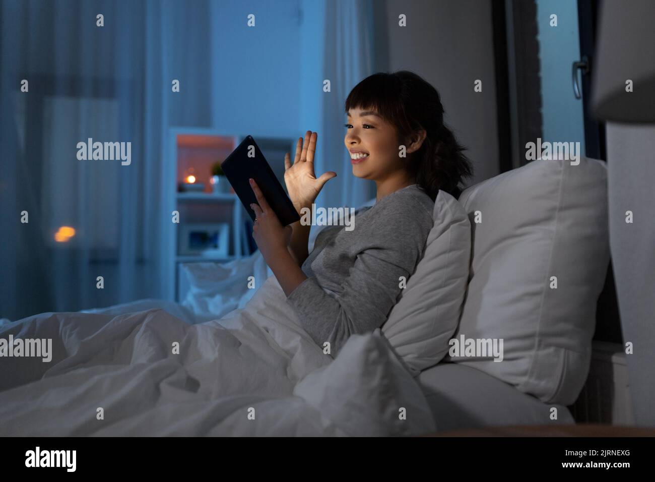 Night call in bed hi-res stock photography and images - Alamy